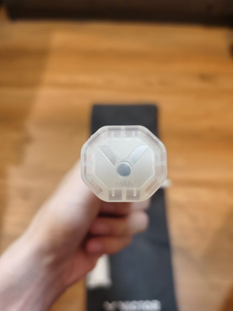 Victor Thruster F Claw 4ug5 (TTY Signature), Sports Equipment, Sports ...