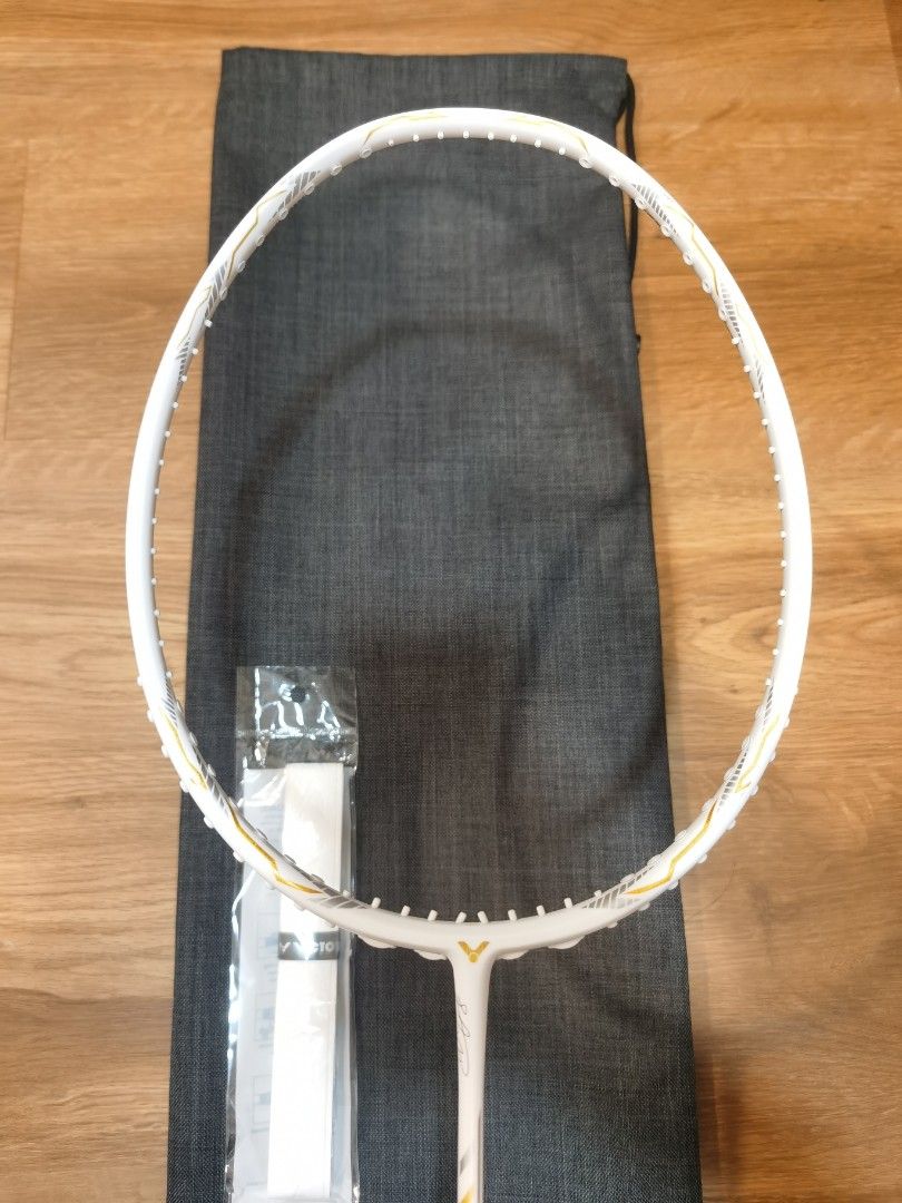 Victor Thruster F Claw 4ug5 (TTY Signature), Sports Equipment, Sports ...