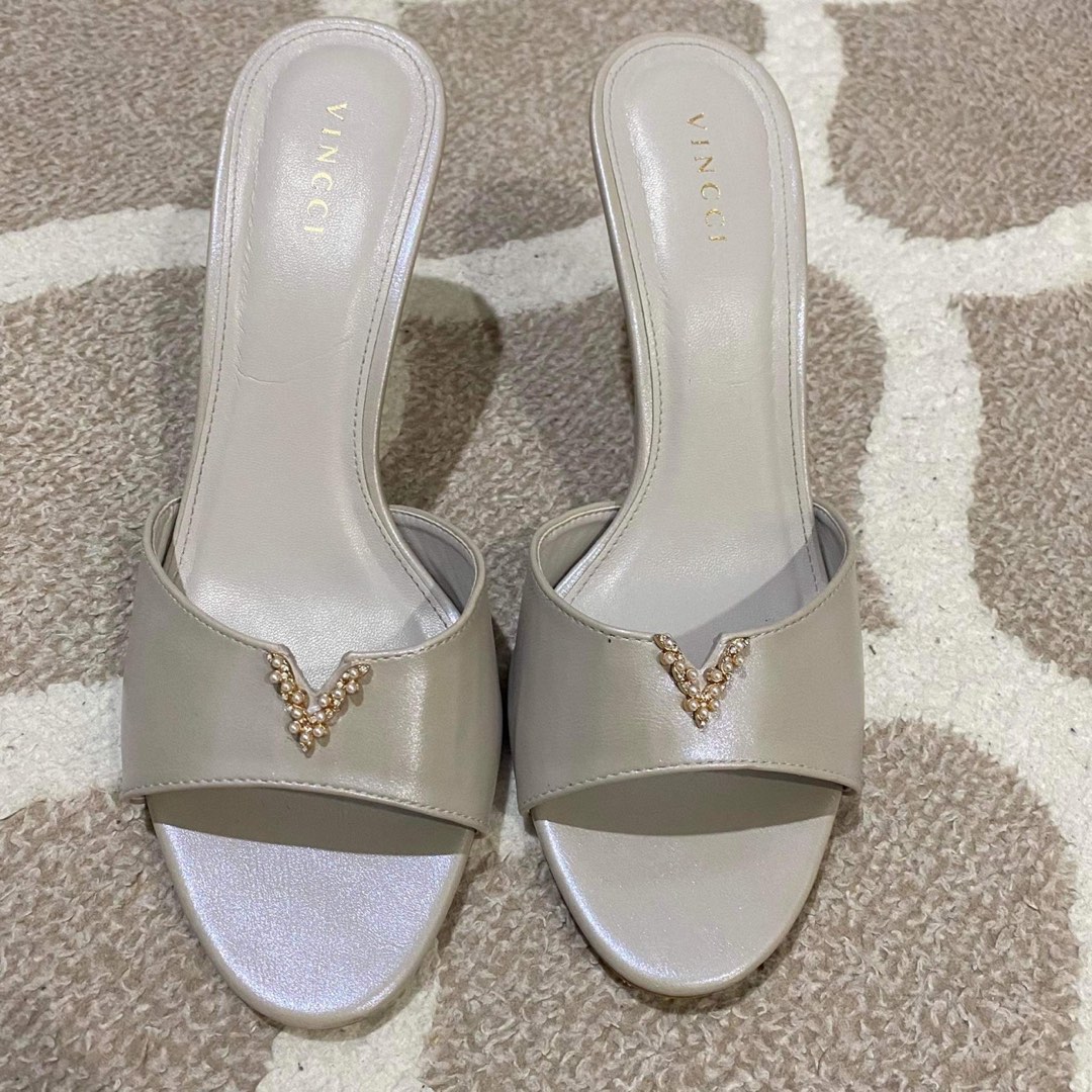 Vincci Heels, Women's Fashion, Footwear, Heels on Carousell