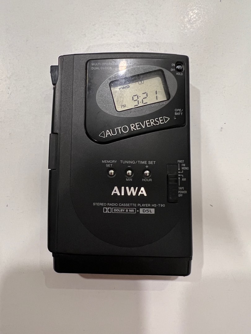 Vintage Aiwa T-90 Walkman Cassette Tape player, Audio, Portable Music ...