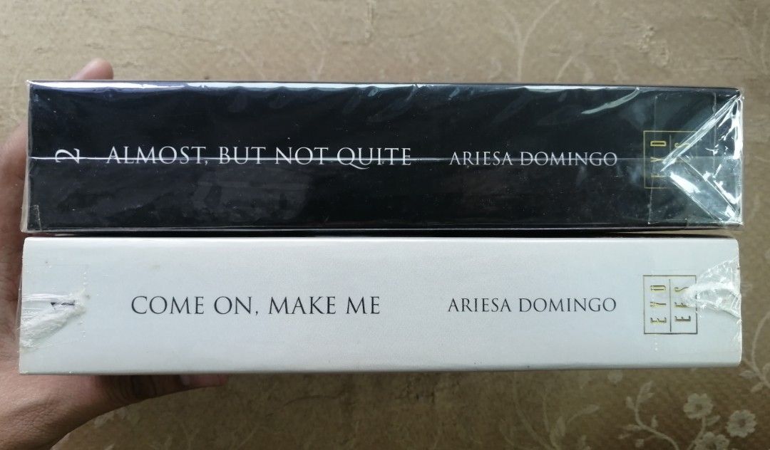 Wattpad Beeyotch Bundle GDL #1 and #2, Hobbies & Toys, Books ...