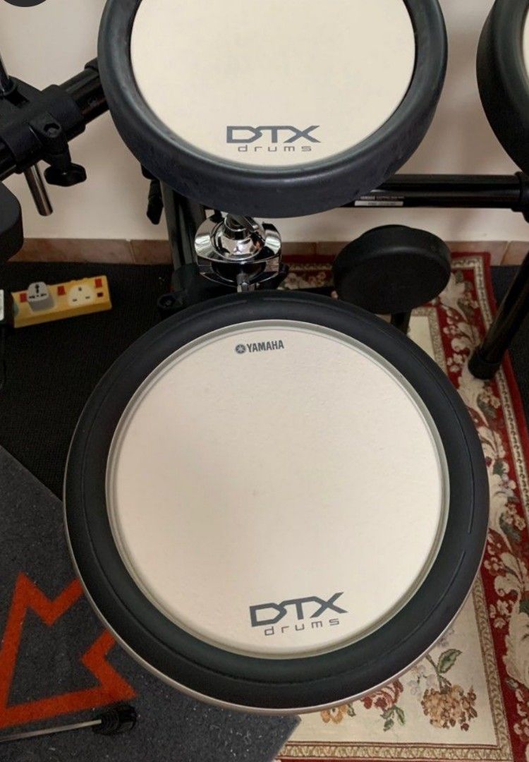 Yamaha DTX700 electronic drums, Hobbies & Toys, Music & Media, Musical ...