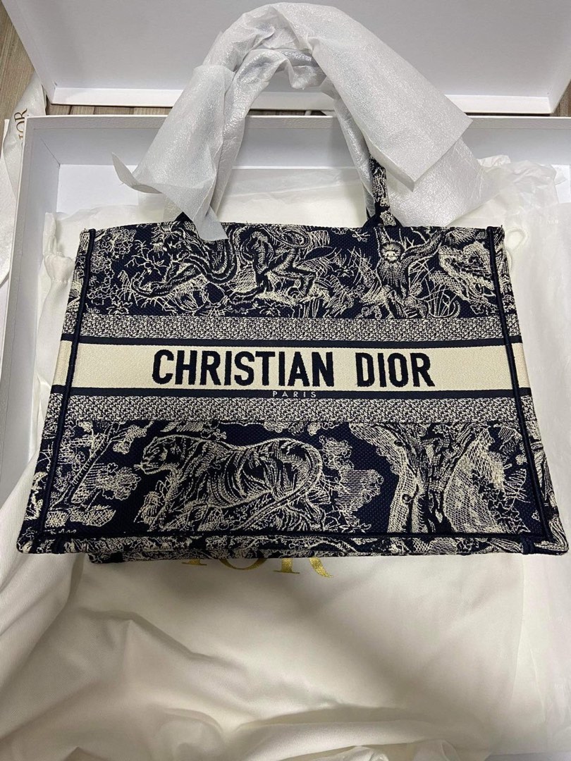 AUTHENTIC CHRISTIAN DIOR TOTE BAG, Women's Fashion, Bags & Wallets ...