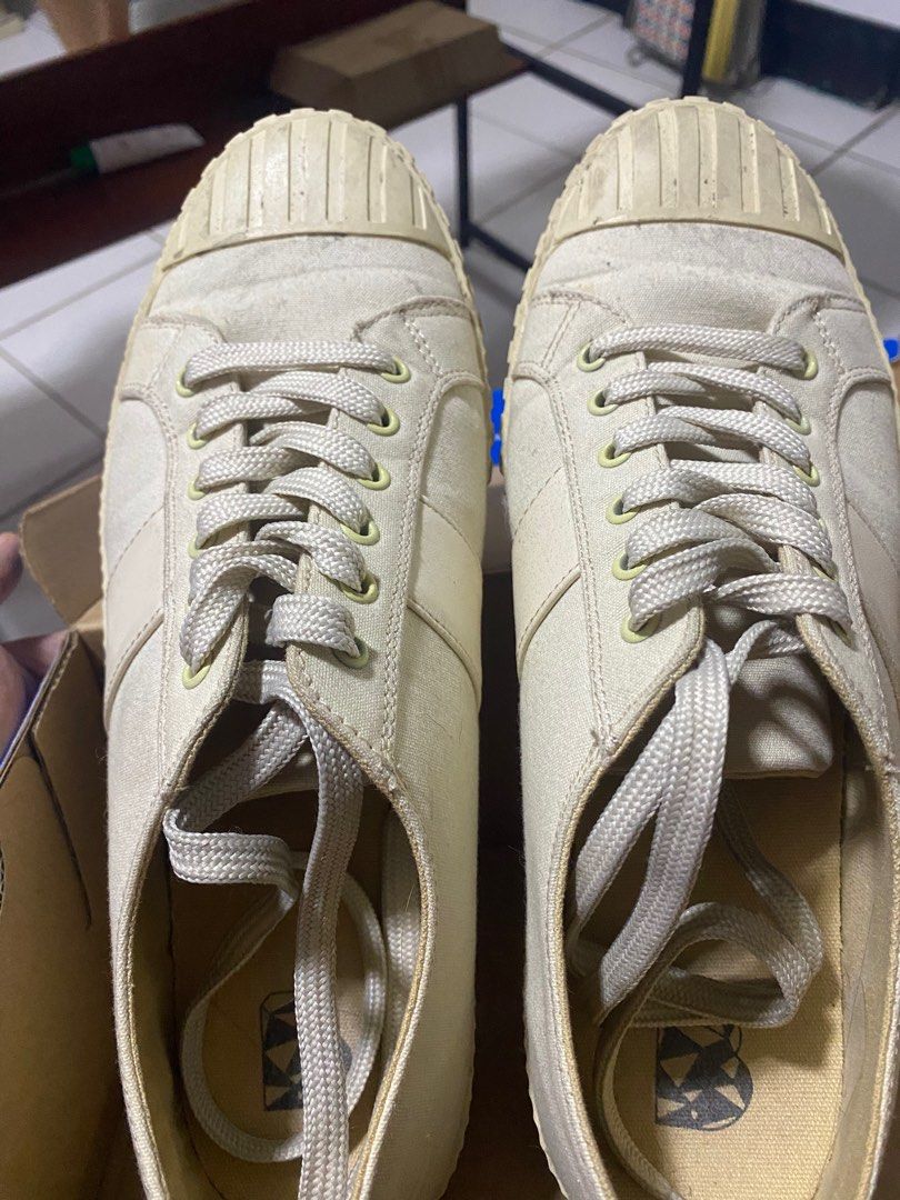 Bench Shoes, Men's Fashion, Footwear, Sneakers on Carousell