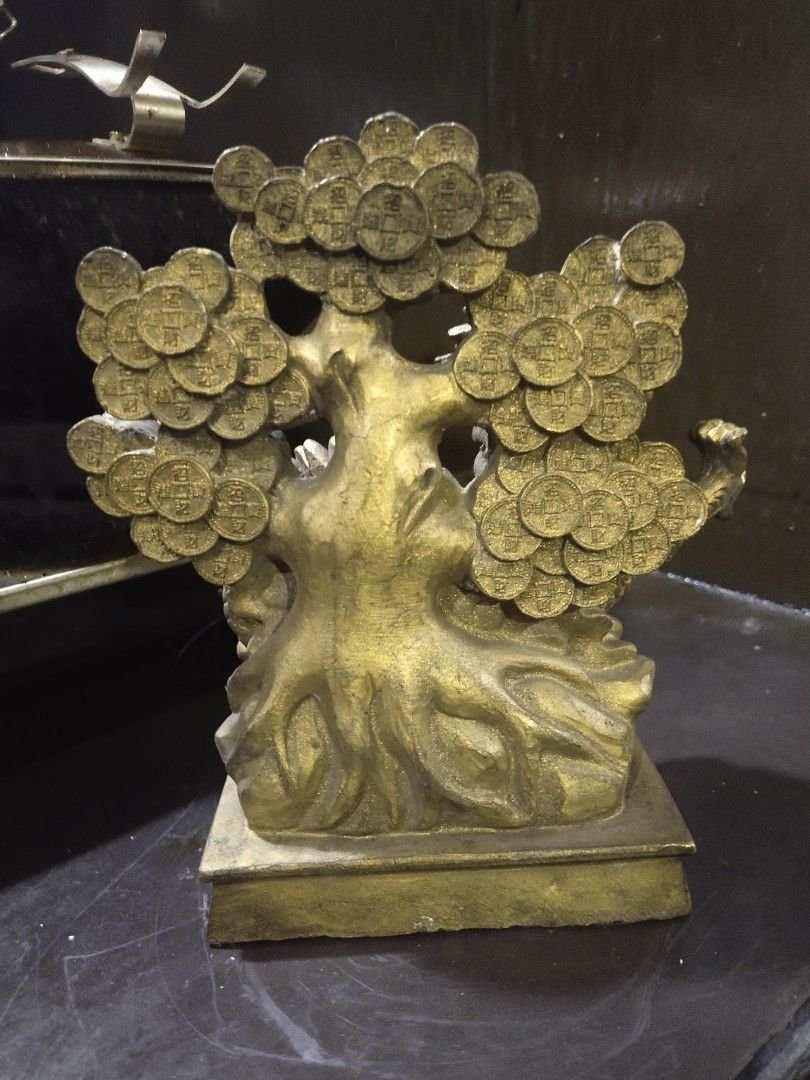 Brass money tree with lucky dragon statue display, Hobbies & Toys ...