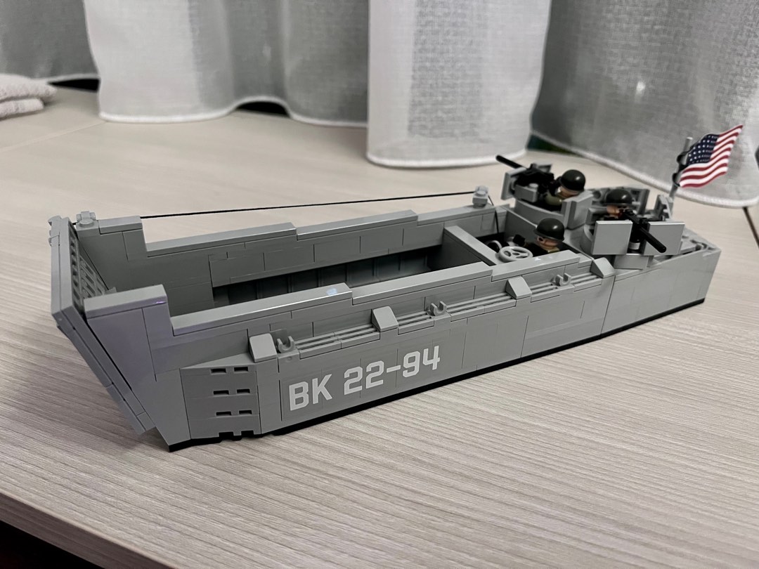 Brickmania 2294 - LCVP, Hobbies & Toys, Toys & Games on Carousell