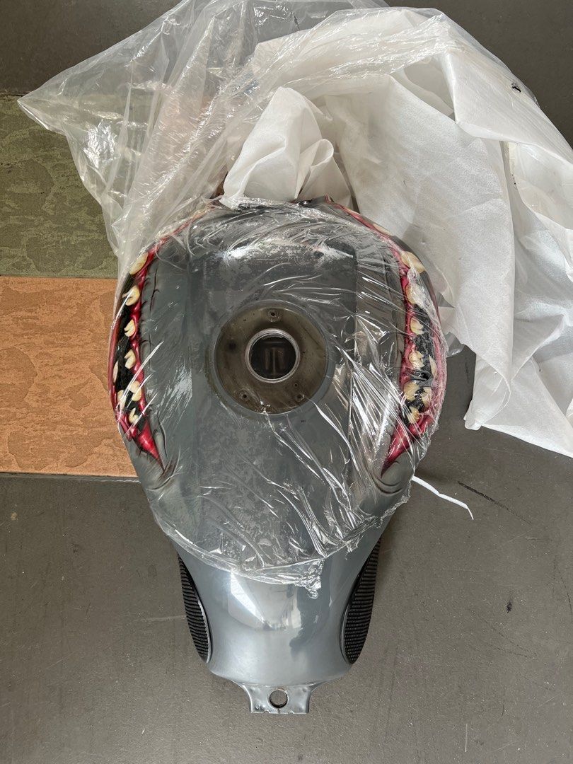 Cb400 spec 3 super4 tank only, Motorcycles, Motorcycle Accessories on ...