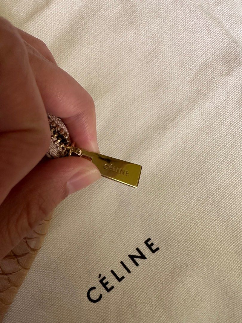 CELINE real python clutch, 女裝, 手袋及銀包, 手拿包 - Carousell