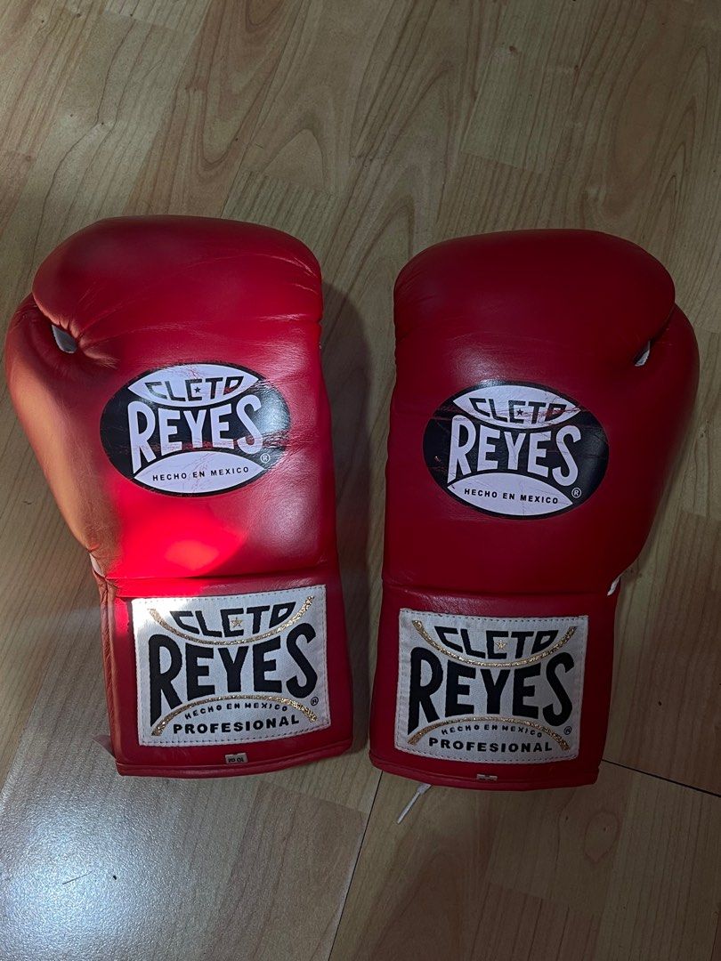 Cleto Reyes 10oz Professional Fight Gloves, Sports Equipment, Sports & Games, Combat Sports on ...