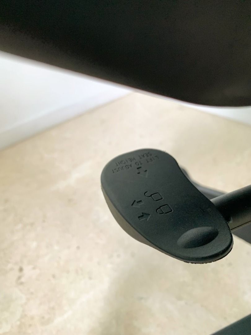 ErgoTune Classic chair, Furniture & Home Living, Furniture, Chairs on ...