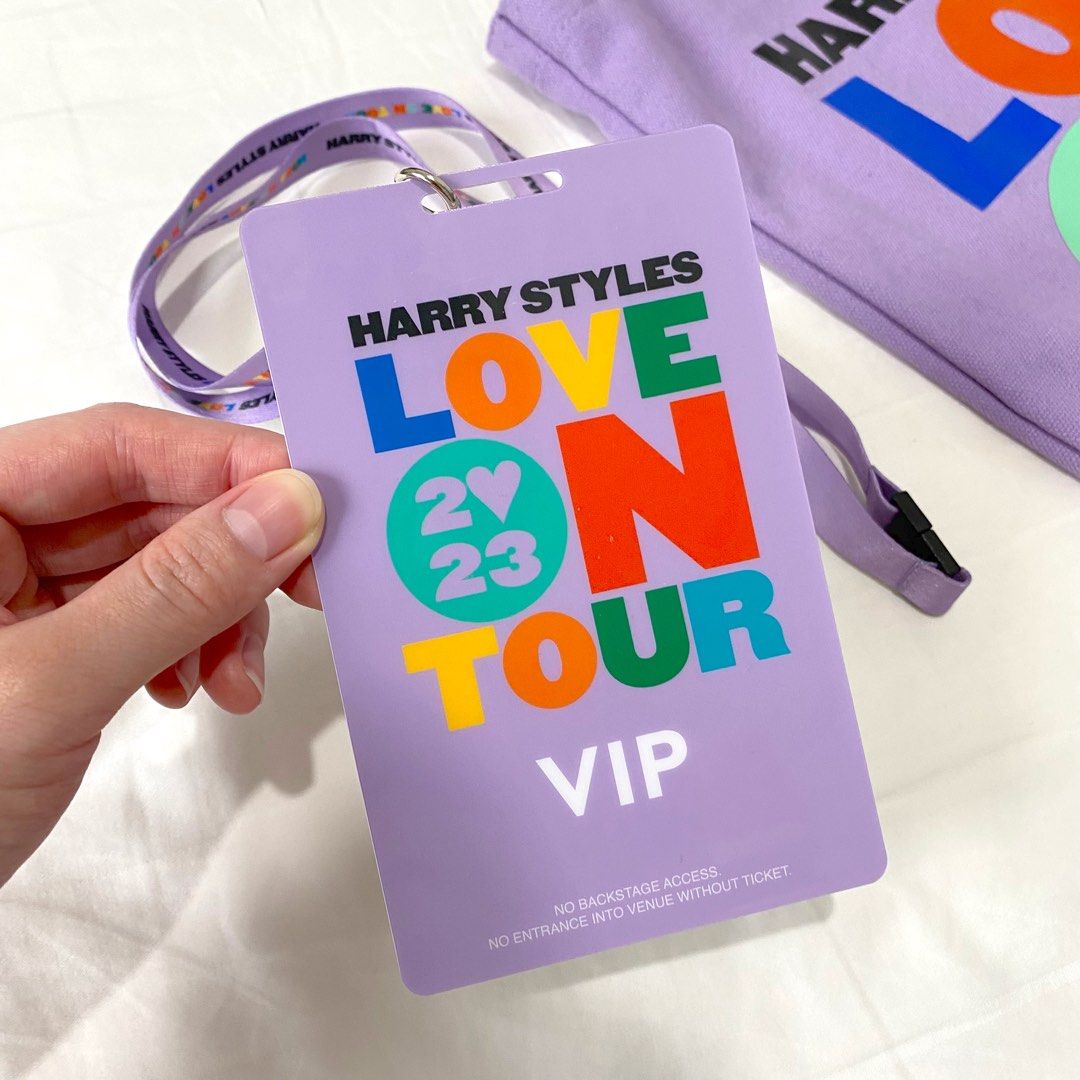 Harry Styles Love on Tour Tokyo Japan - VIP Merch HSLOT, Hobbies & Toys ...