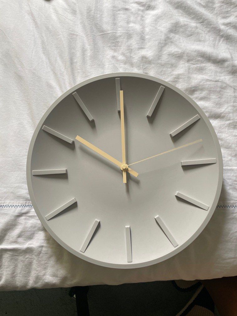 Hooga Grey Clock, Furniture & Home Living, Home Decor, Clocks on Carousell