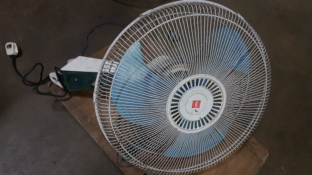 KDK 20in wall fan. Missing bracket. No swing $25, Furniture & Home ...