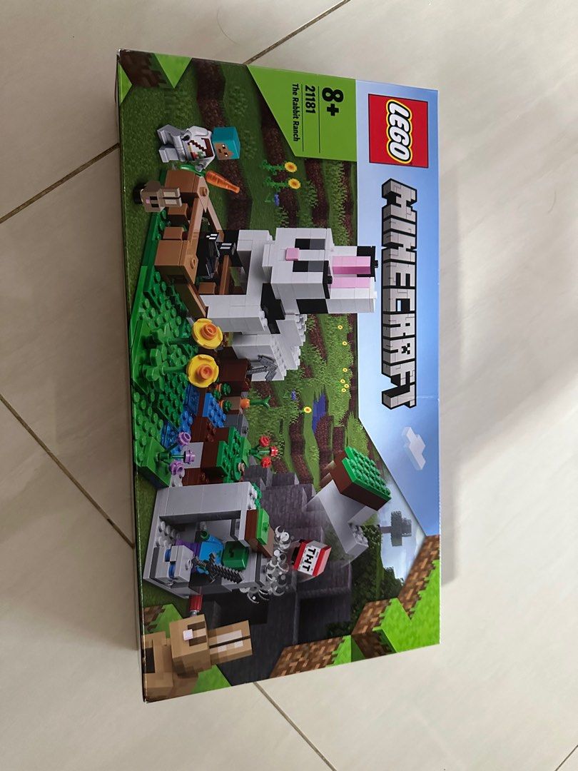 LEGO Minecraft : The Bee Farm (21165) + LEGO Minecraft : The Rabbit ...