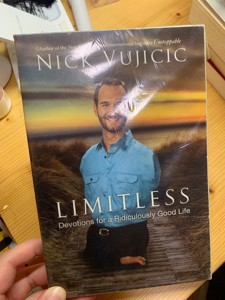 Limitless - Nick Vujicic, 興趣及遊戲, 書本 & 文具, 小說 & 故事書 - Carousell