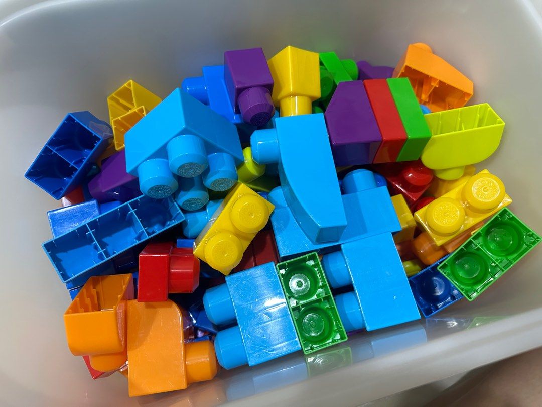 Mega Block Table, Hobbies & Toys, Toys & Games on Carousell