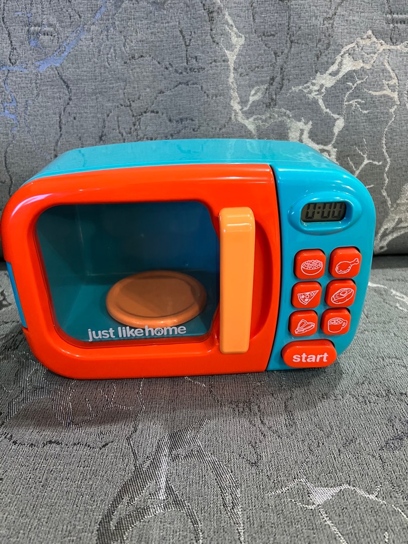 Microwave Oven with Batteries, Hobbies & Toys, Toys & Games on Carousell