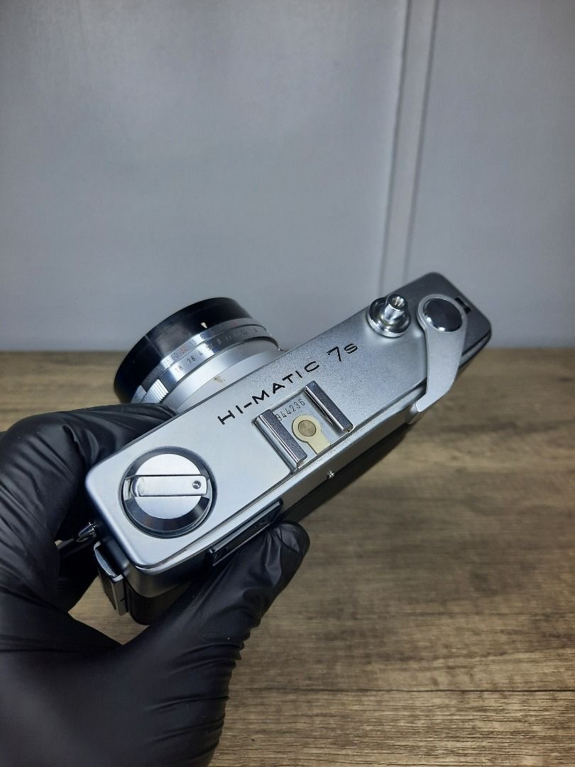 Minolta Hi-Matic 7s with Rokkor PF f1.8 45mm fixed lens, Photography ...