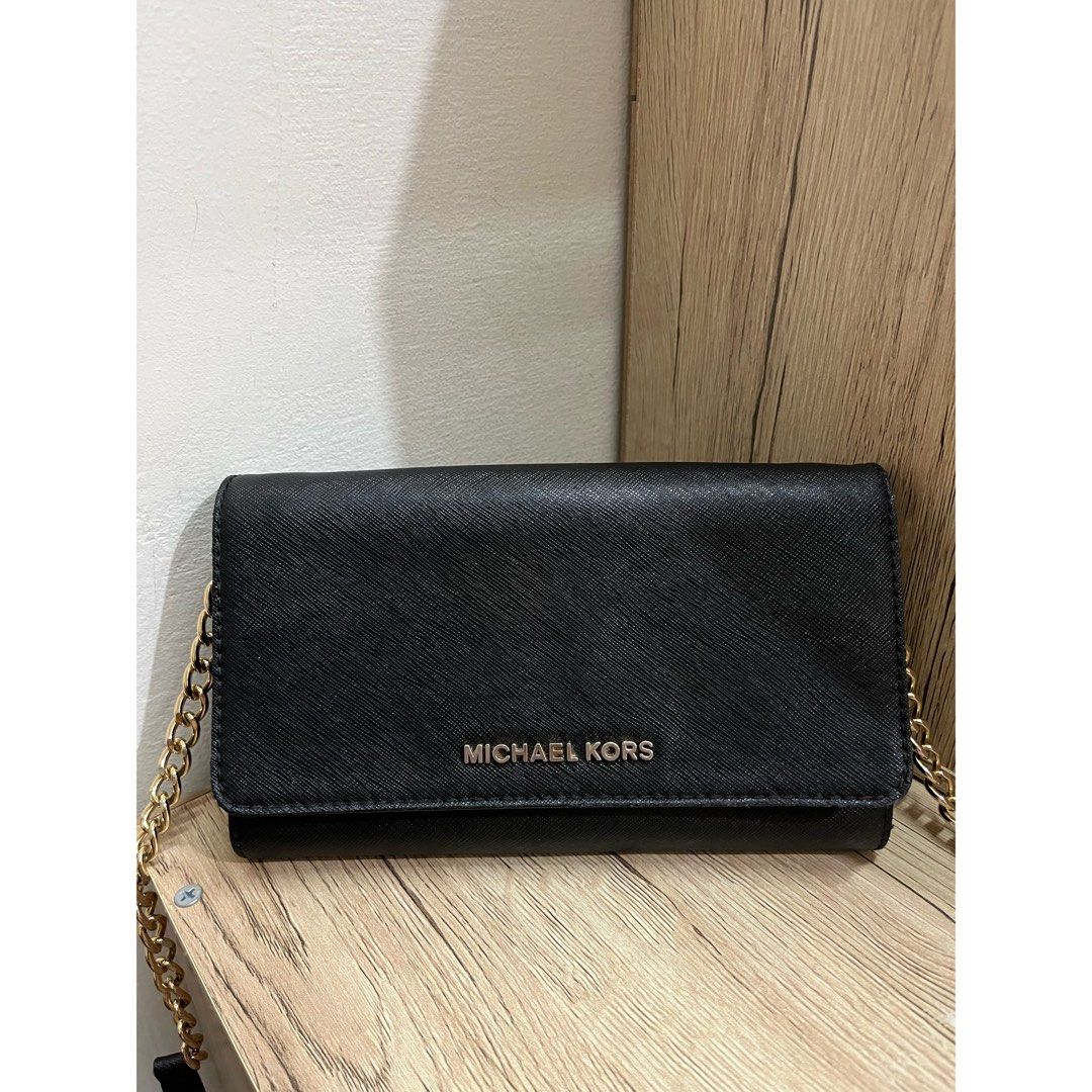 MK WOC斜背包, 名牌精品, 精品包與皮夾在旋轉拍賣