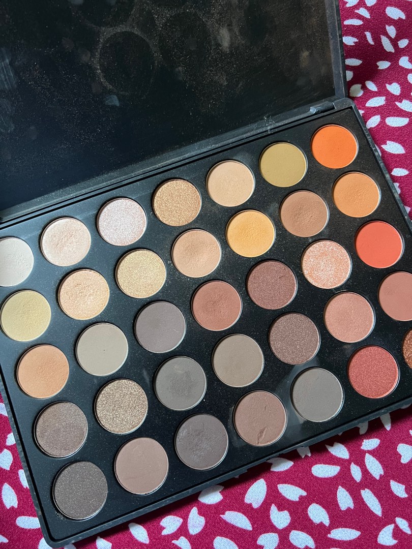 Morphe 35O palette, Beauty & Personal Care, Face, Makeup on Carousell