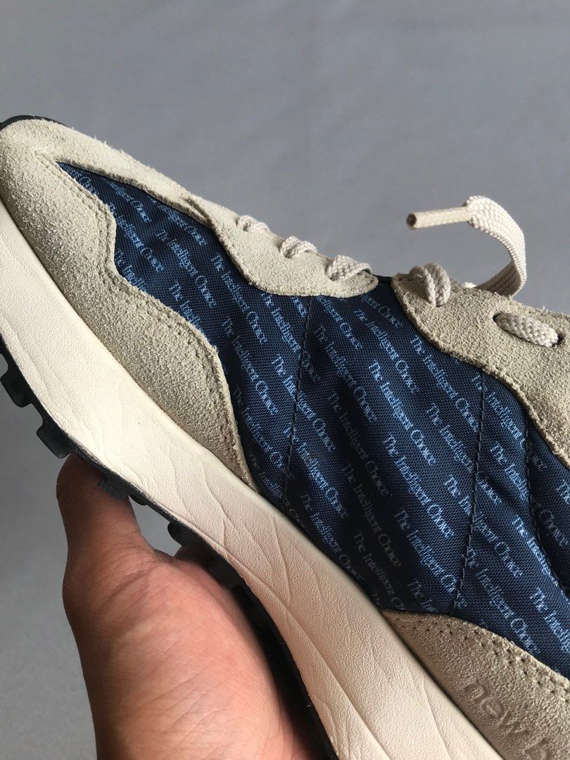 NEW BALANCE 327 Outer Space, Men's Fashion, Footwear, Sneakers on Carousell