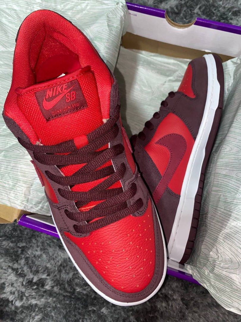 nike SB dunk cherry, Men's Fashion, Footwear, Sneakers on Carousell