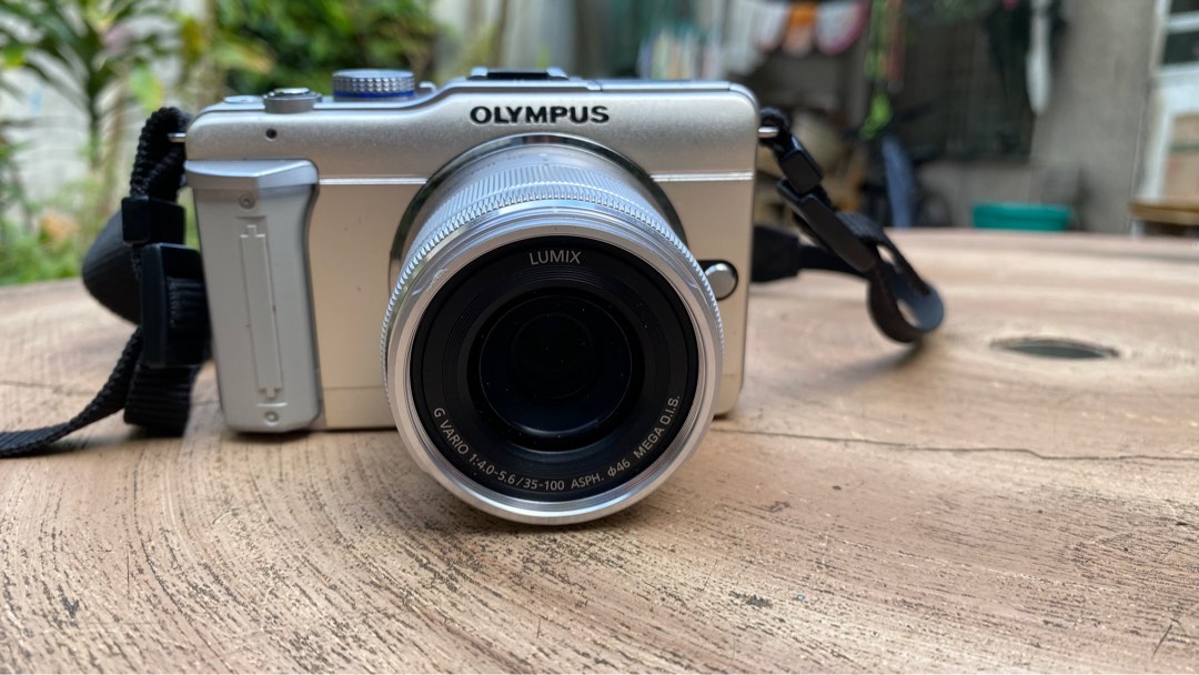 Olympus EPL-1 with G Vario 35-100mm, Photography, Cameras on Carousell
