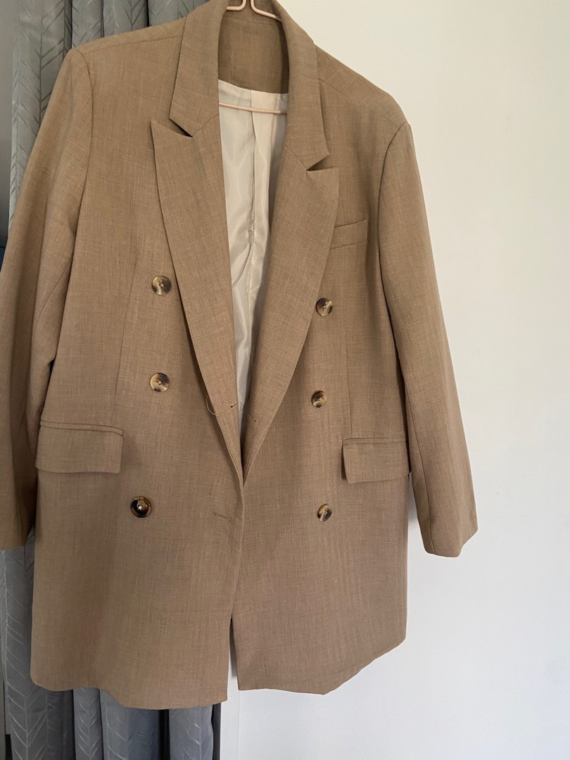 Oversized triple breasted coat on Carousell