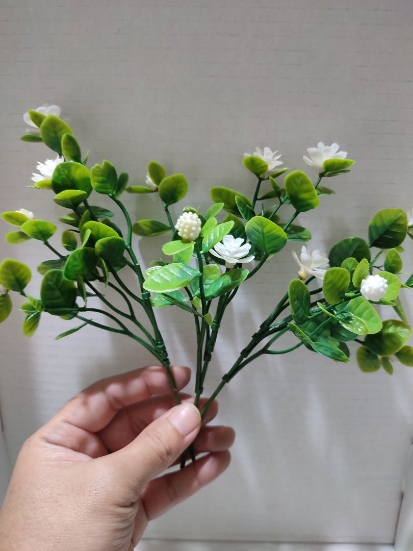 Plastic flowers, Furniture & Home Living, Home Decor, Artificial Plants ...