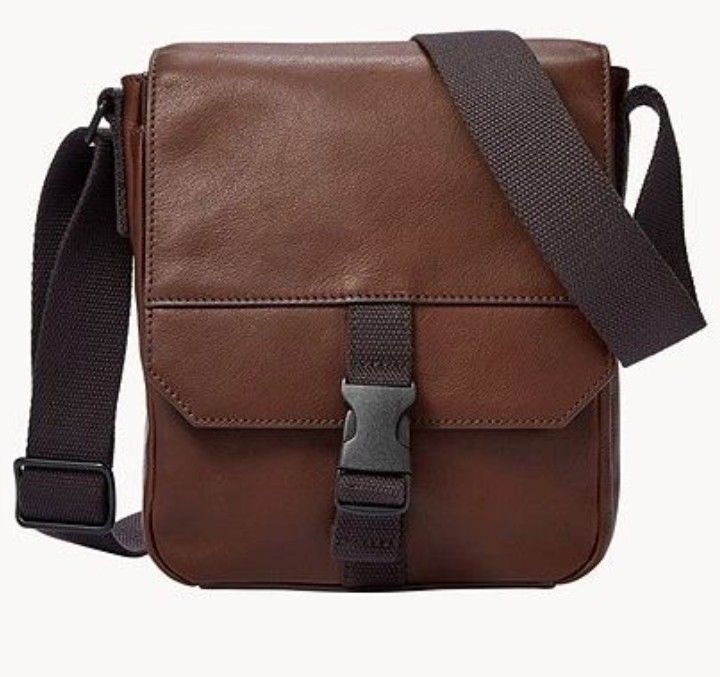 PREORDER FOSSIL WESTON CARRIER SLING BAG 1002, Men's Fashion, Bags ...