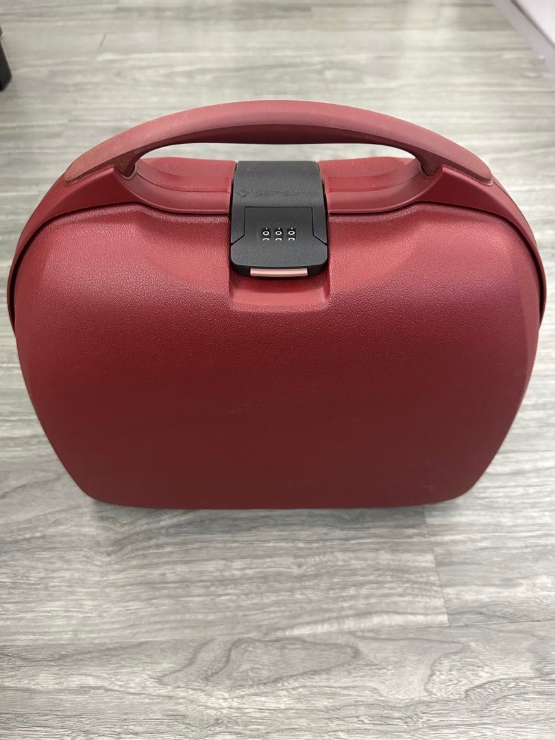 RARE Samsonite Epsilon Beauty Train Case Luggage Bag, 興趣及遊戲, 旅行, 旅遊 ...