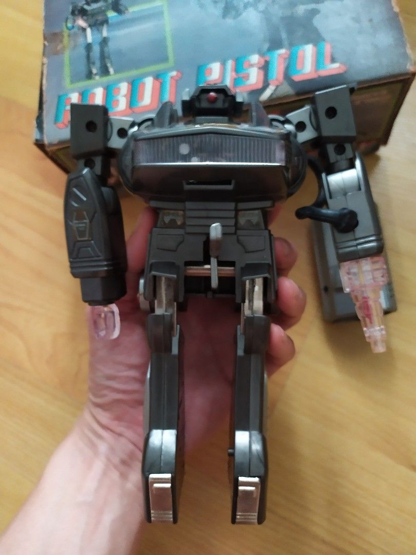 Rare Vintage 1980s TG-117 Robot Pistol Transformers Shockwave, Hobbies ...