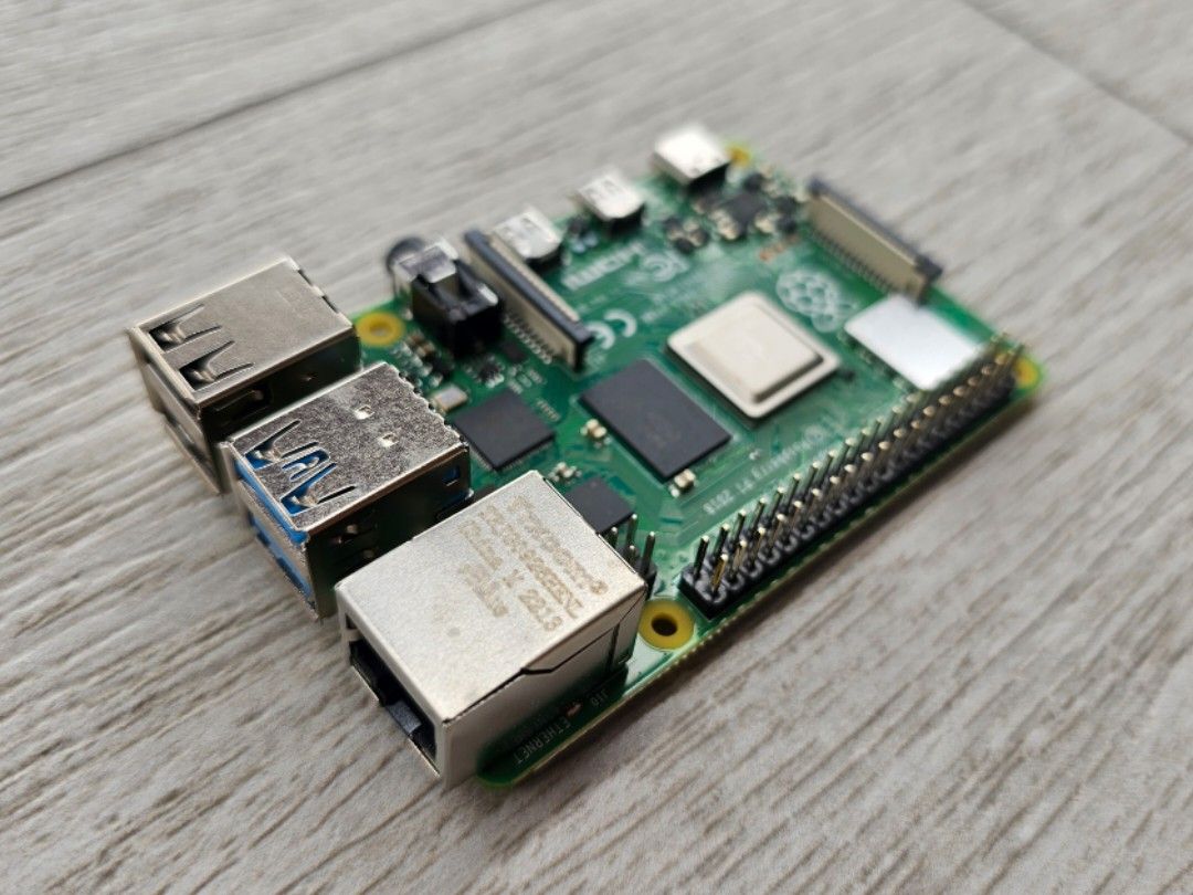 Raspberry Pi 4 Model B 4Gb RAM Basic Kit, Computers & Tech, Laptops ...