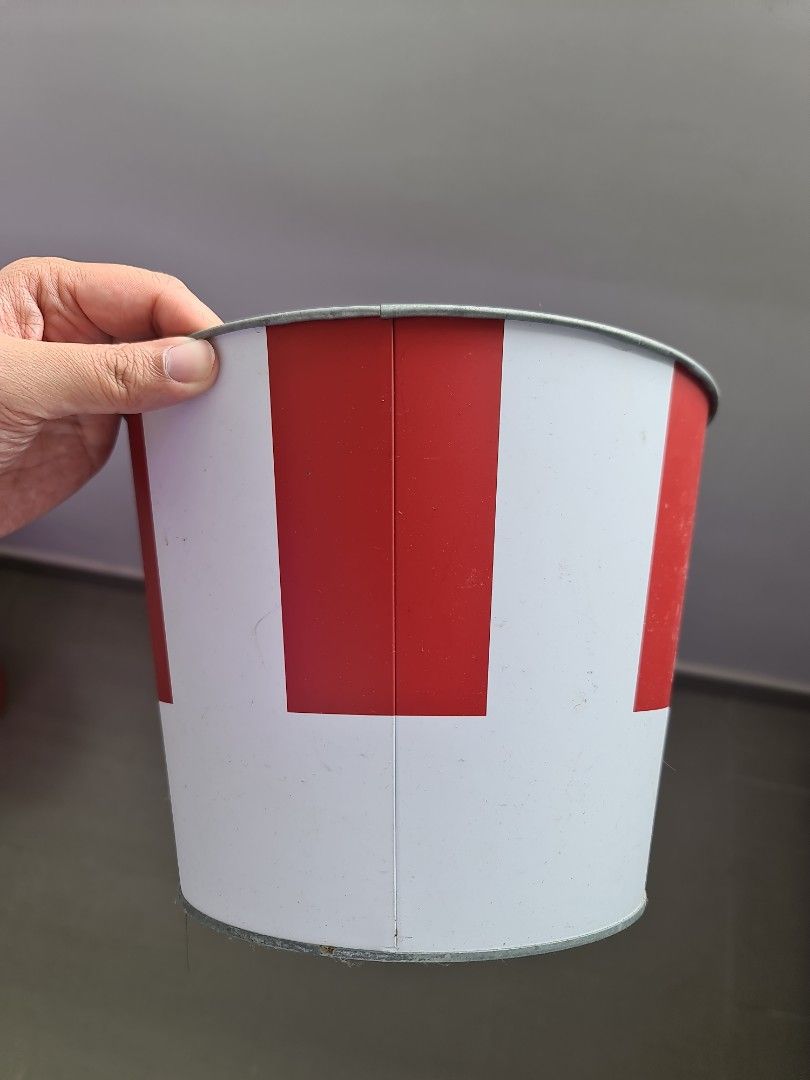Retro KFC Metal Container, Everything Else on Carousell