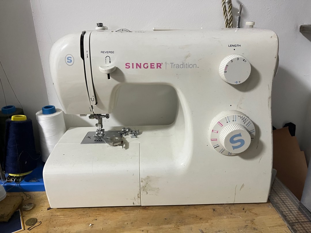 Singer Sewing machine, TV & Home Appliances, Other Home Appliances on ...