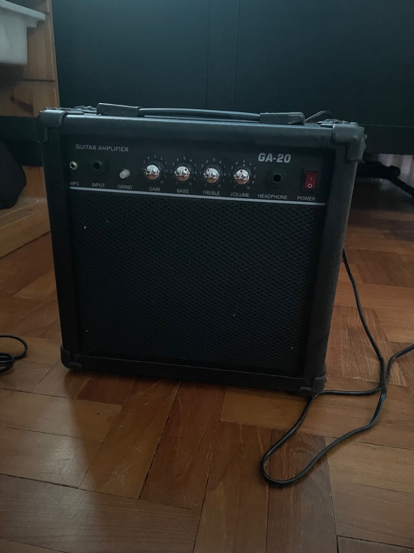 Small Amplifier, Hobbies & Toys, Music & Media, Musical Instruments on ...