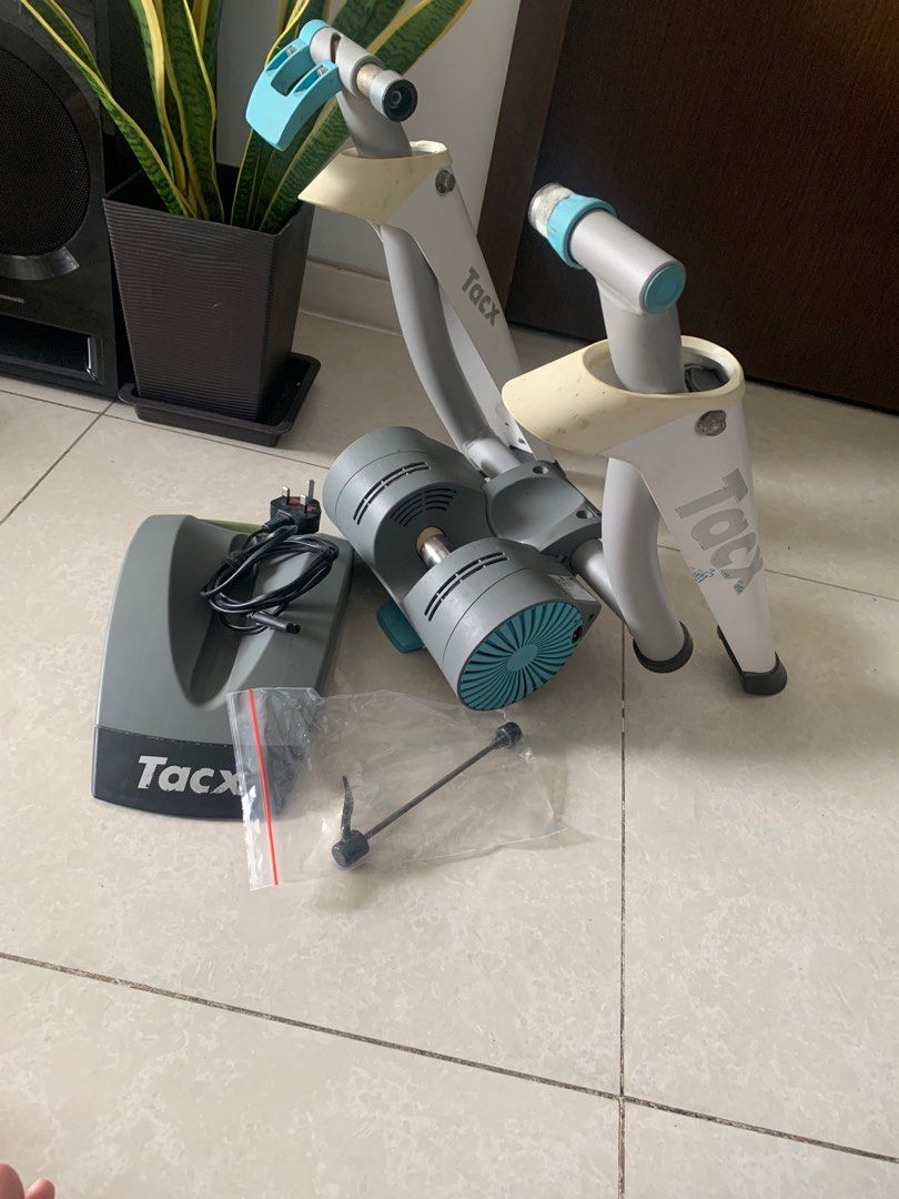 Tacx Vortex Smart Trainer, Sports Equipment, Other Sports Equipment and ...