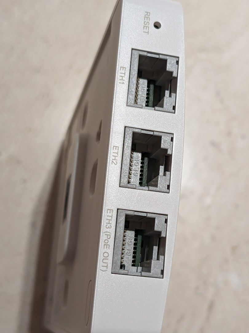 TP-Link EAP615-Wall (US) wireless access point, Computers & Tech, Parts ...