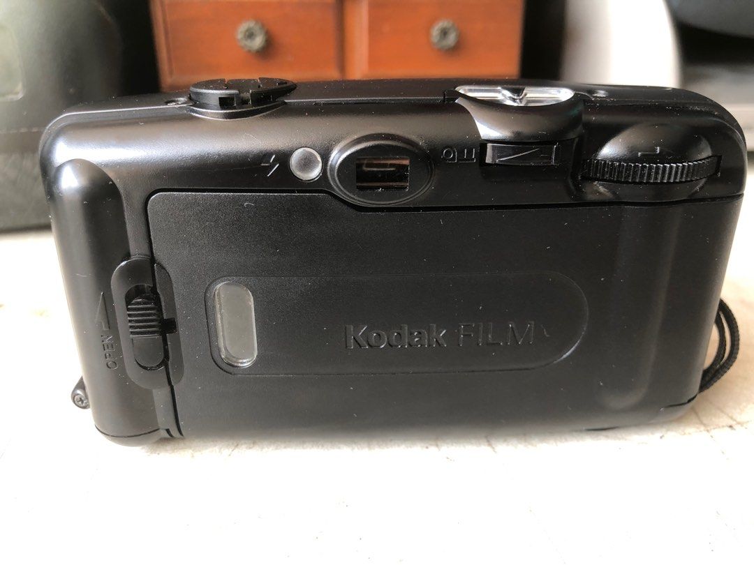 Vintage Kodak KB-10 35mm Film Camera as-is on Carousell