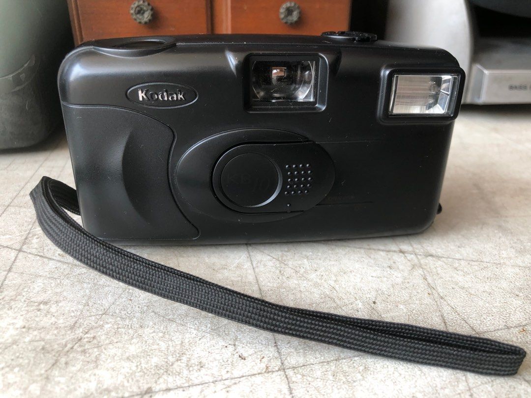 Vintage Kodak KB-10 35mm Film Camera as-is on Carousell
