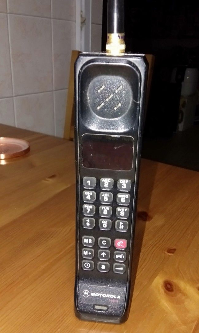 Vintage Motorola mobile phone ( for deplay only), Hobbies & Toys ...