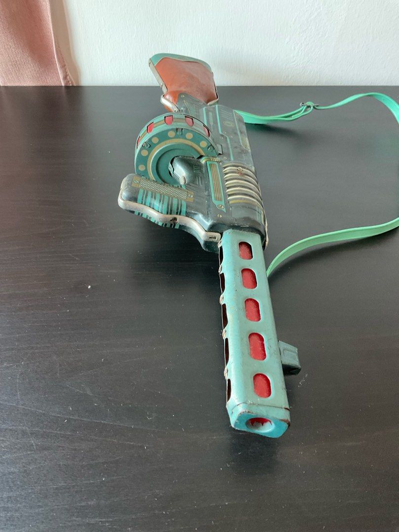 Vintage Space Machine Gun 1960s, Hobbies & Toys, Toys & Games on Carousell