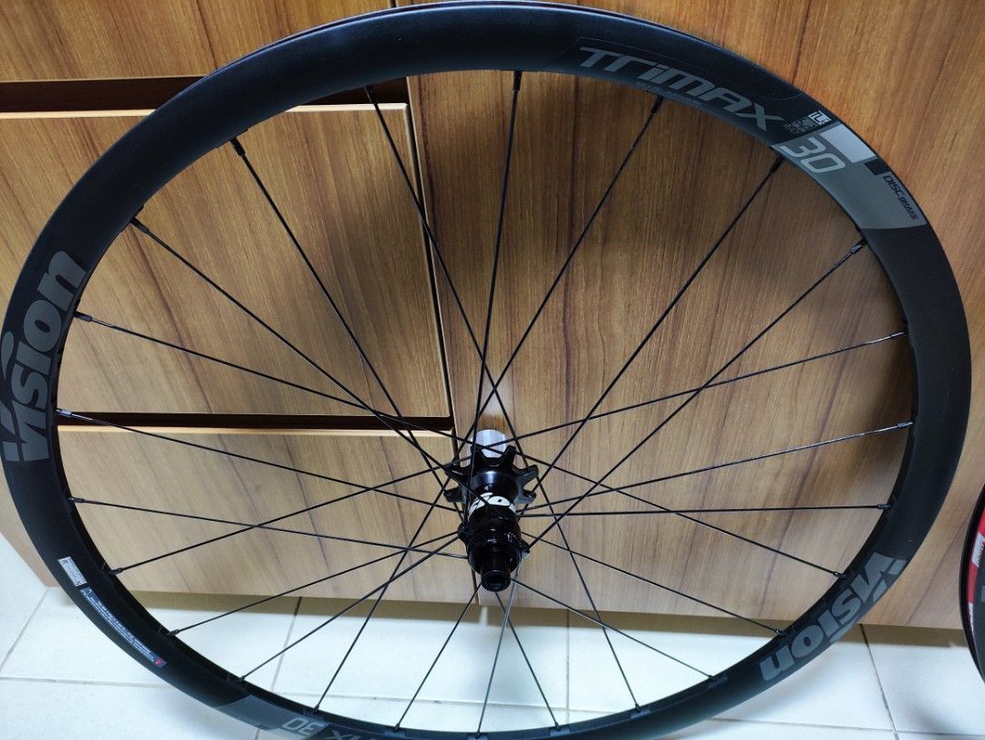 Vision Trimax 30 Disc Wheelset, Sports Equipment, Bicycles & Parts ...