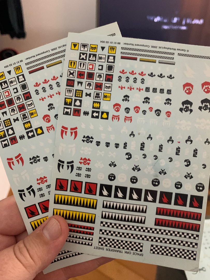 Warhammer Ork transfer sheet x 2, 興趣及遊戲, 玩具 & 遊戲類 - Carousell