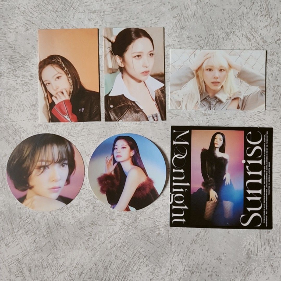 WTT / WTS TWICE Ready To Be Regular / Digipack Album PC / Poster / Postcard / Message Card ...