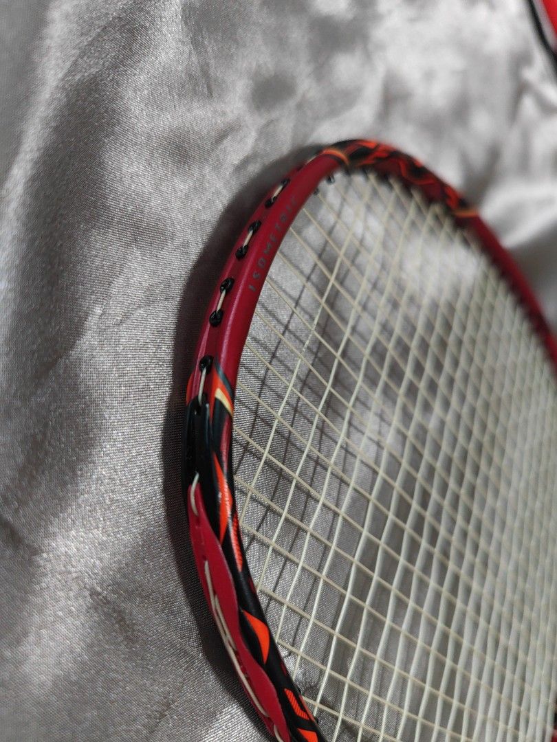 Yonex Voltric 80 Etune Badminton Racket, Sports Equipment, Sports ...