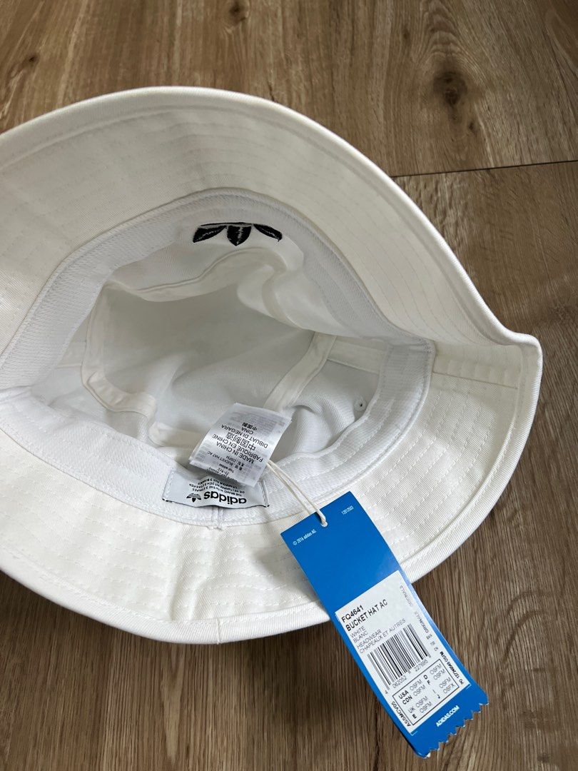 adidas Adicolour Trefoil Bucket Hat, Men's Fashion, Watches ...