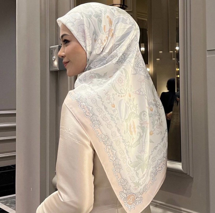 Ameera Zaini Bawal Kayangan Collection In Istanbul New with tag, Women ...