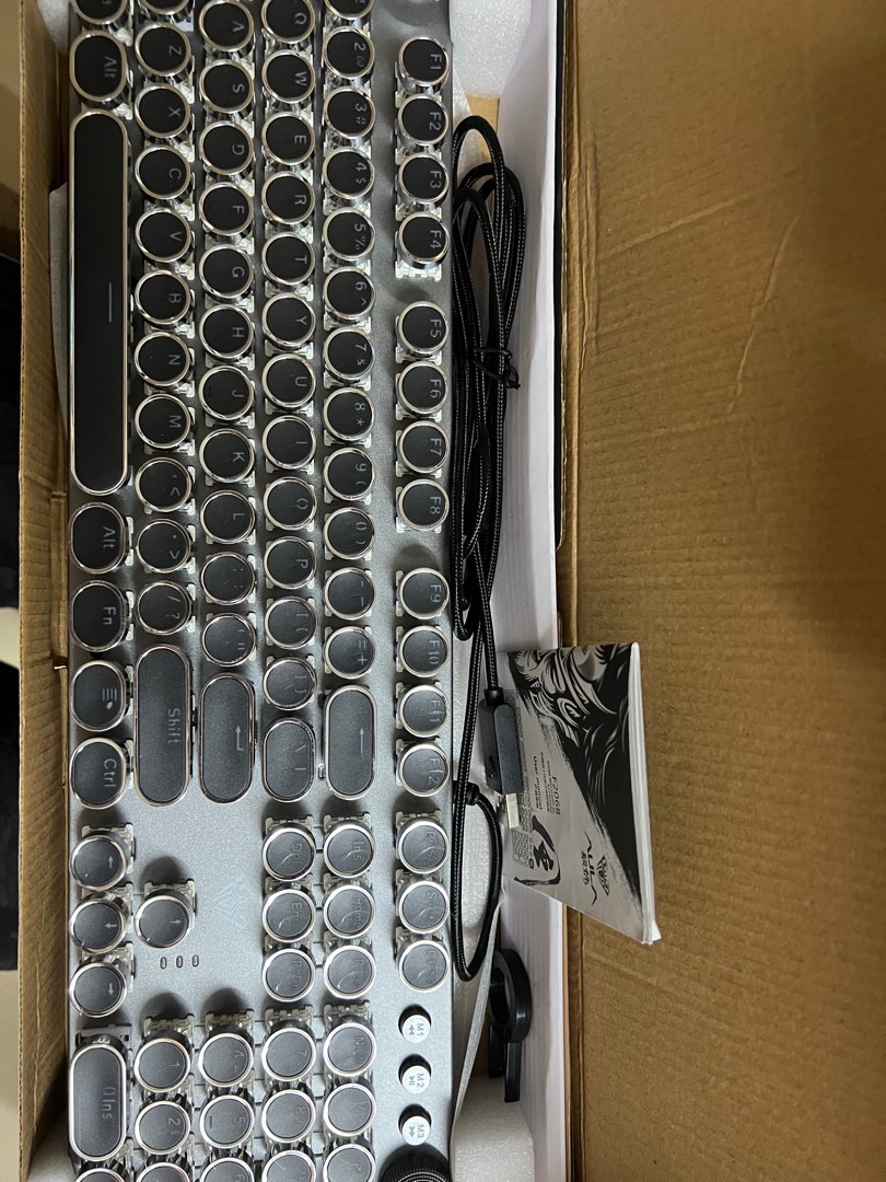 AULA game mechanical keyboard F2068, Computers & Tech, Parts ...