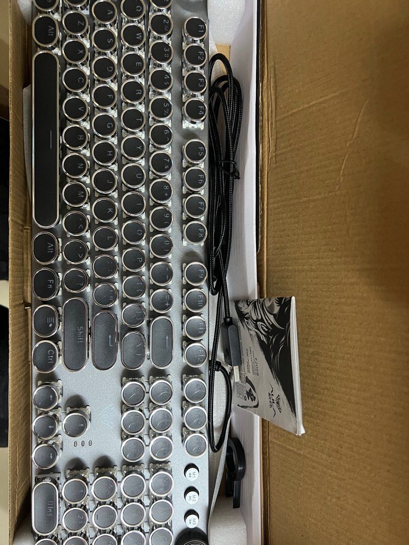 AULA game mechanical keyboard F2068, Computers & Tech, Parts ...